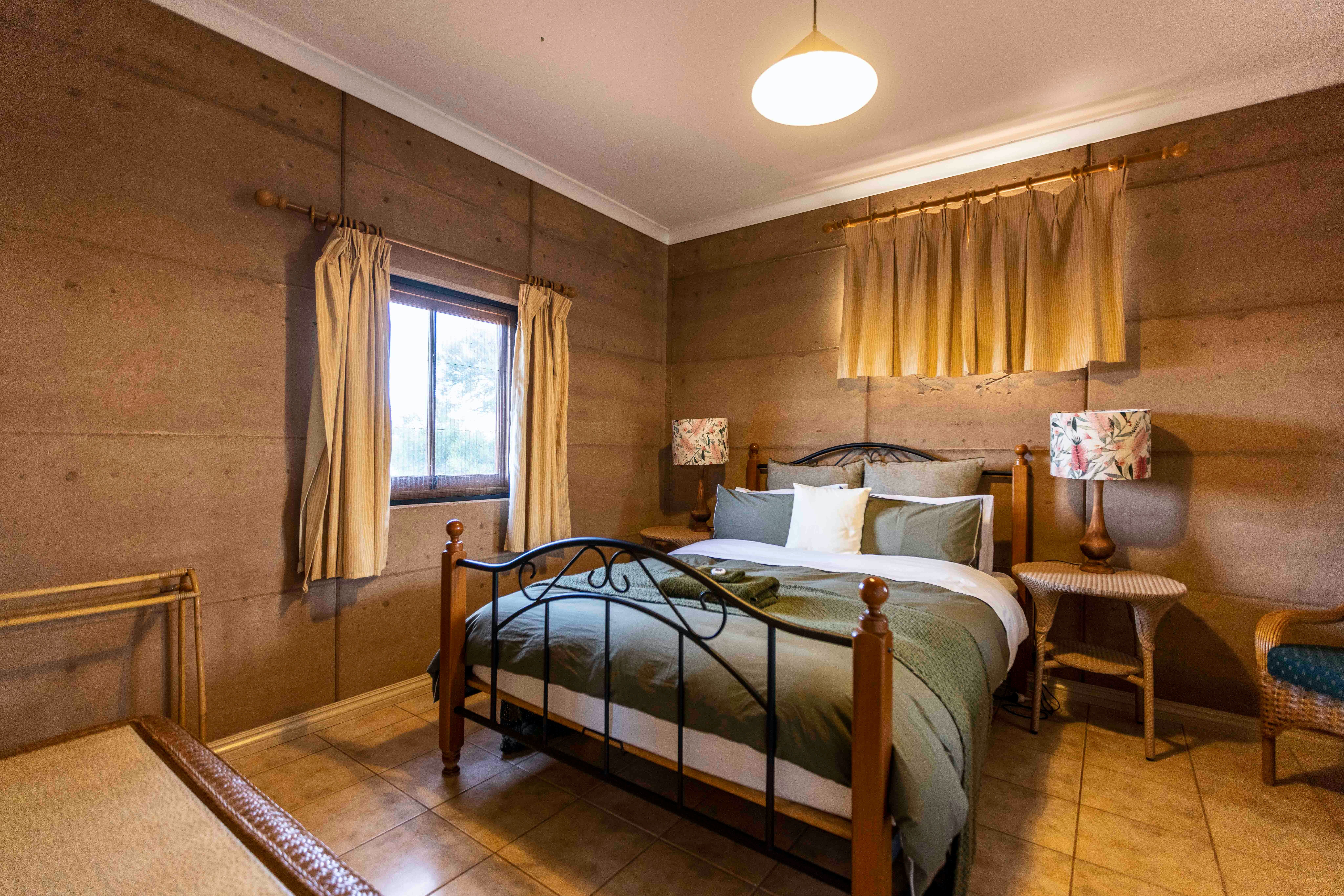 Wooleen Station | Australia's Golden Outback