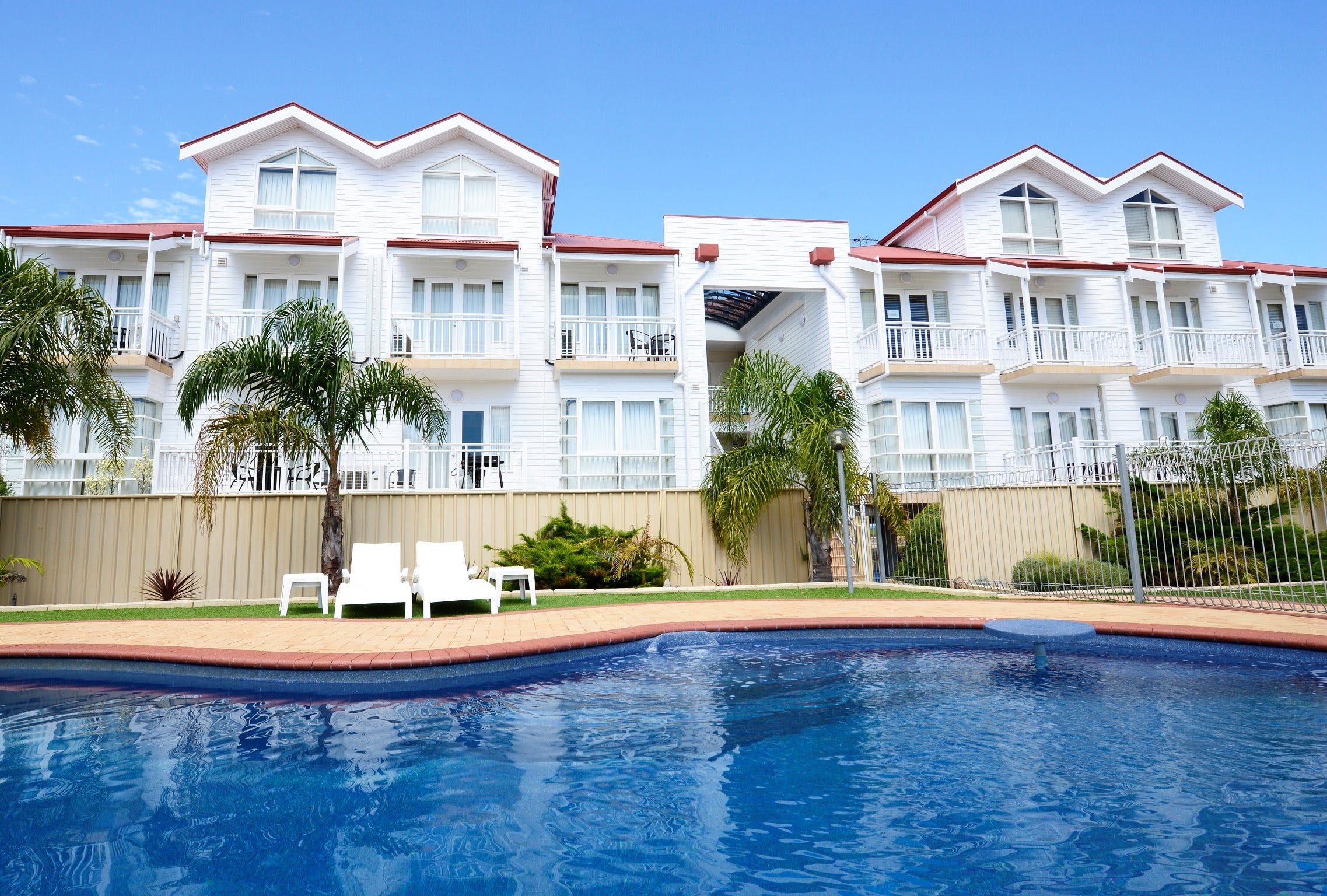 The Jetty Resort | Australia's Golden Outback