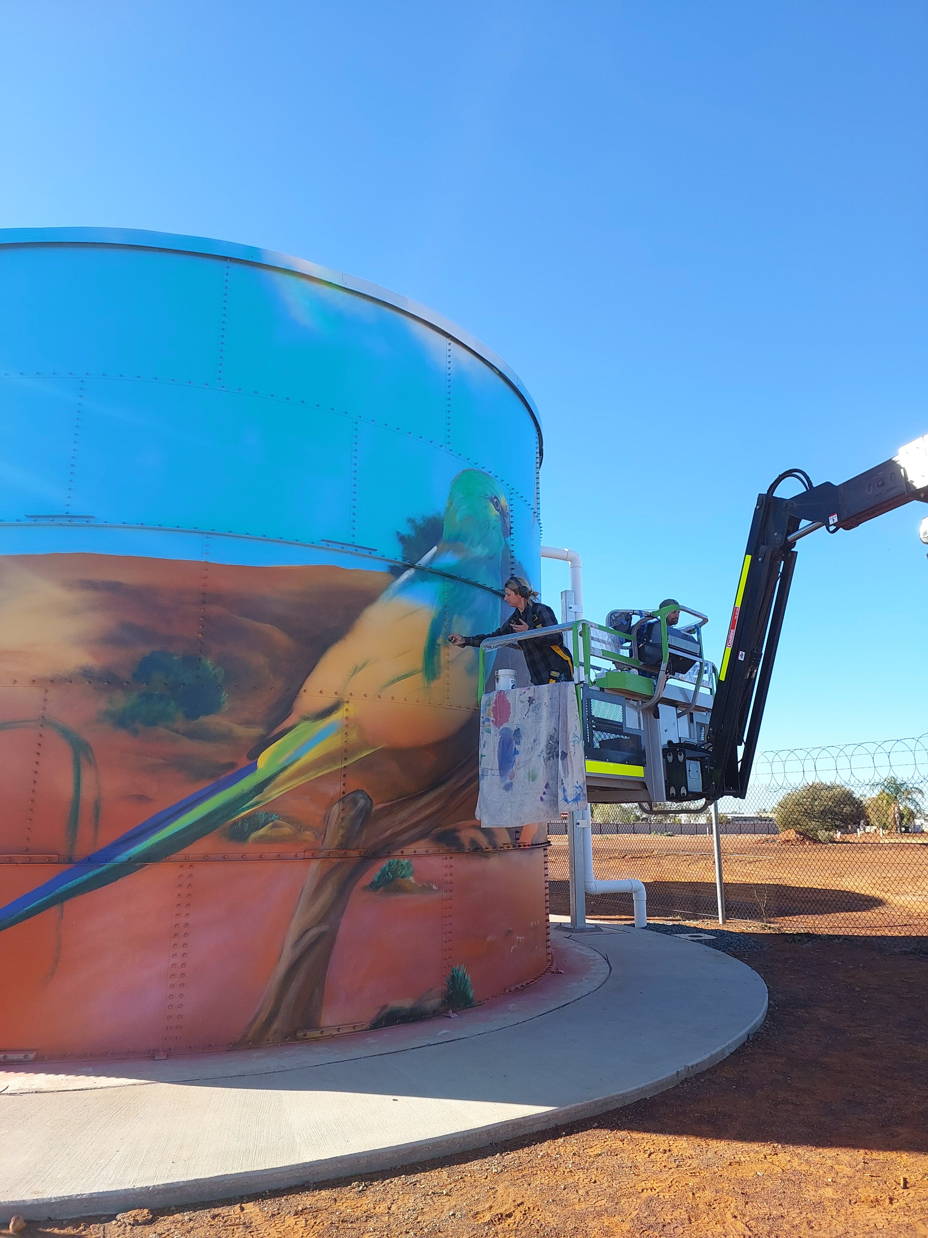 Tank Murals | Australia's Golden Outback